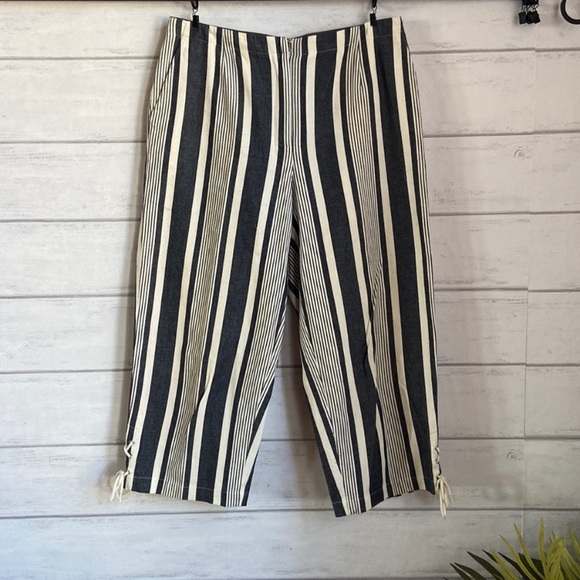 Talbots | Pants & Jumpsuits | Talbots Stripe Cotton Capri Pants | Poshmark